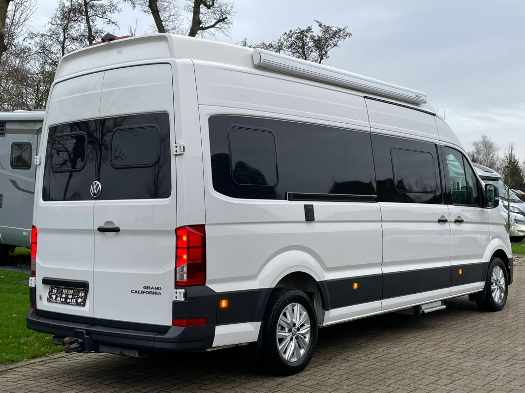 VW Grand California 680 - Ut & Thus